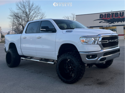 2019 Ram 1500 with 22x14 -76 Vision Spyder and 35/12.5R22 Federal Xplora MT and Suspension Lift ...