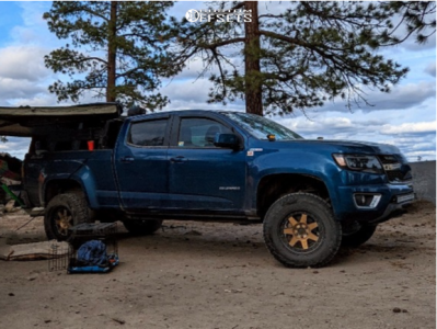 2019 Chevrolet Colorado with 18x9 -6 Mayhem Prodigy and 35/12.5R18 ...