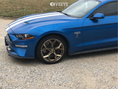 2019 Ford Mustang with 19x8.5 35 Venom 37 and 225/40R19 Vercelli Strada ...