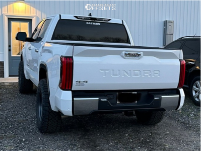 2023 Toyota Tundra with 18x9 18 Method Mr316 and 35/12.5R18 Nitto Recon ...