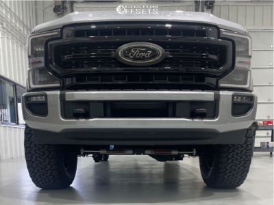 2022 Ford F-250 Super Duty with 18x9 18 Method MR305 and 37/13.5R18 ...