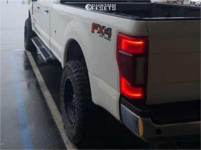 2020 Ford F-350 Super Duty with 20x10 -25 Method Mr605 and 35/12.5R20 ...