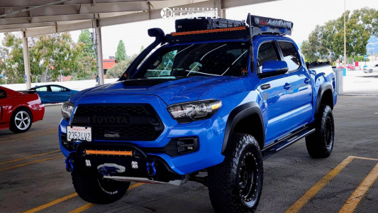2019 Toyota Tacoma with 17x8.5 0 Method Mr105 and 285/70R17 BFGoodrich ...