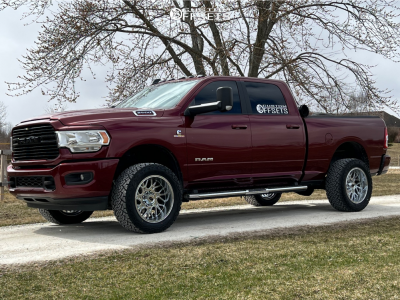 2020 Ram 2500 with 20x10 -25 Vision Brawl and 33/12.5R20 Venom Power ...