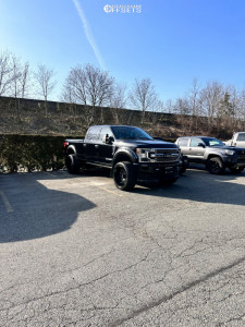 2020 Ford F-350 Super Duty with 24x12 -44 Fuel Saber and 37/13.5R24 ...