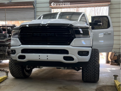 2021 Ram 1500 with 22x14 -76 Vision Spyder and 35/15.5R22 Venom Power Terra Hunter X/t and ...