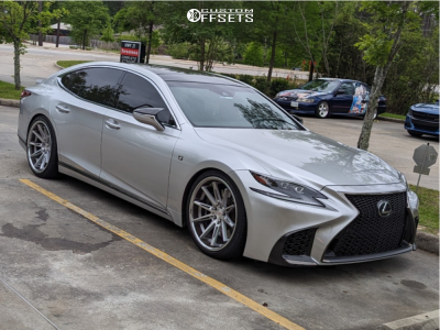 2020 Lexus LS500 with 22x9.5 20 Ferrada Cm2 and 265/35R22 Lexani LX ...