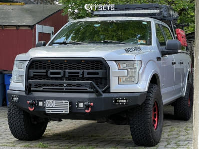 2016 Ford F-150 with 17x8.5 0 Method Mr305 and 35/12.5R17 BFGoodrich ...