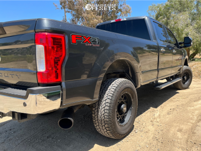 2018 Ford F-250 Super Duty with 18x9 -12 Vision Rocker and 35/12.5R18 ...