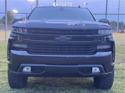 2020 Chevrolet Silverado 1500 with 20x9 20 Fuel Sledge and 295/65R20 ...