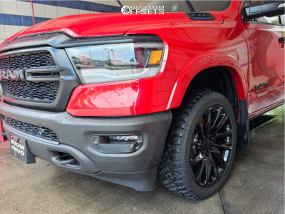 2022 Ram 1500 with 22x9 28 Factory Reproductions Fr98 and 275/45R22 ...
