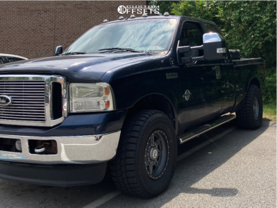 2006 Ford F-350 Super Duty Wheel Offset Aggressive > 1" Outside Fender ...