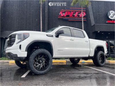2023 GMC Sierra 1500 with 22x12 -44 Fuel Runner and 35/13.5R22 Nitto ...