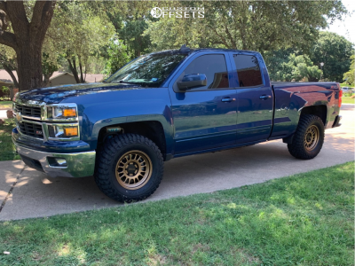2015 Chevrolet Silverado 1500 with 17x8.5 0 Method Mr703 and 33/12.5R17 ...