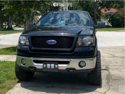 2007 Ford F-150 with 20x10 -25 TIS 544mb and 33/12.5R20 Kenda Klever R ...