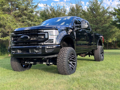 2022 Ford F-250 Super Duty with 22x12 -44 TIS 554bm and 37/13.5R22 ...