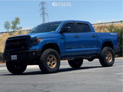 2017 Toyota Tundra with 18x8.5 40 Method Mr319 and 37/12.5R18 Toyo ...