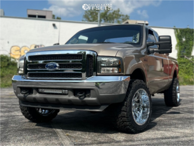 2001 Ford F-250 Super Duty with 22x12 -44 TIS 547c and 35/12.5R22 ...