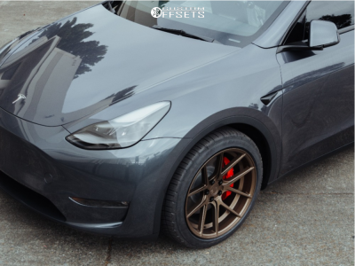 2023 Tesla Y with 20x10.5 45 Aodhan Aff3 and 275/40R20 BFGoodrich G ...