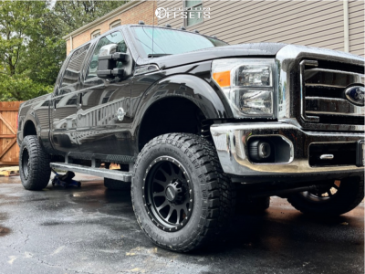2016 Ford F-250 Super Duty with 20x10 -24 Method Mr605 and 35/12.5R20 ...