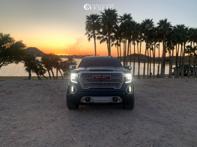 2021 GMC Sierra 1500 with 20x10 18 Lexani Compass and 33/12.5R20 Toyo ...