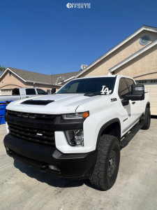 2022 Chevrolet Silverado 3500 HD Wheel Offset Aggressive > 1" Outside ...