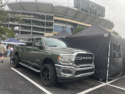 2021 Ram 2500 with 20x10 -18 Fuel Runner and 33/12.5R20 Kenda Klever R ...