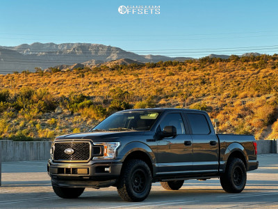 2018 Ford F-150 Wheel Offset Aggressive > 1" Outside Fender Leveling ...