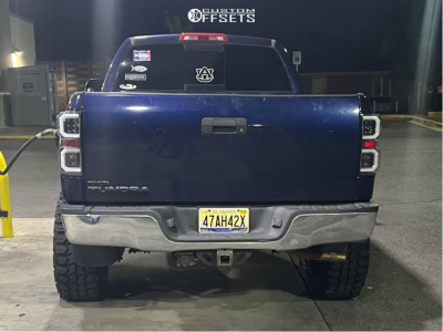2008 Toyota Tundra with 22x12 -44 TIS 560b and 35/12.5R22 Gladiator ...
