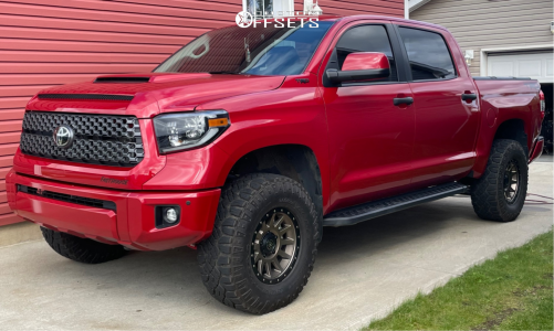 2021 Toyota Tundra with 17x8.5 25 Icon Alloys Compression and 315/70R17 ...