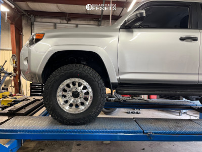 2018 Toyota 4Runner with 17x9 -12 Method Mr315 and 285/70R17 Falken ...