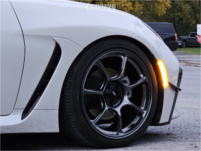 2022 Toyota GR86 with 18x8.5 38 Konig Ultragram and 215/40R18 Yokohama ...