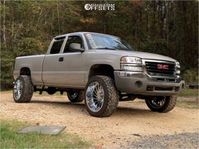 2004 GMC Sierra 1500 Wheel Offset Aggressive > 1" Outside Fender ...