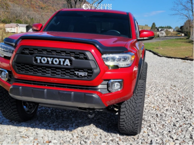 2022 Toyota Tacoma with 20x12 -51 Vision Razor and 305/50R20 Atturo ...