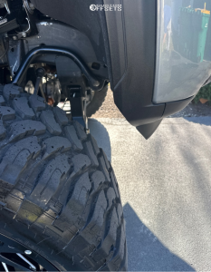 2024 GMC Sierra 2500 HD with 28x14 -76 Xtreme Mudder Xm-330 and 42/15 ...