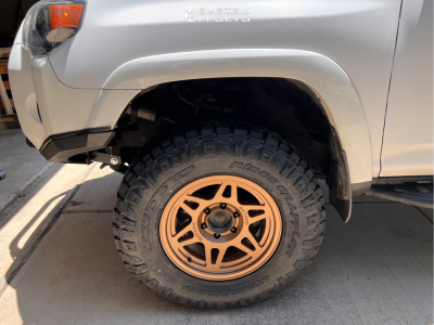 2019 Toyota 4Runner with 17x9 0 Method Mr706 and 285/70R17 Nitto Ridge ...