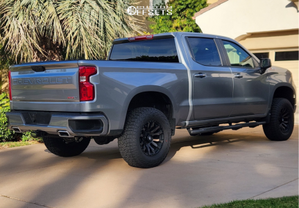 2023 Chevrolet Silverado 1500 with 18x9 1 Fuel Blitz and 305/65R18 ...