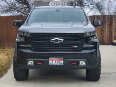 2021 Chevrolet Silverado 1500 with 20x10 -18 Fuel Reaction and 305 ...