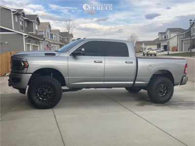 2022 Ram 2500 with 17x9 -12 Fuel Boost and 37/12.5R17 Maxxis Razr AT ...