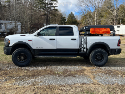 2020 Ram 2500 with 17x8.5 25 Method Mr315 and 37/12.5R17 Toyo Tires ...