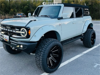 2023 Ford Bronco with 24x14 -81 ARKON OFF-ROAD Churchill and 37/13.5R24 ...