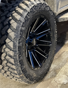 2021 Ford F-150 with 20x10 -18 Moto Metal Mo998 and 305/55R20 Nitto ...
