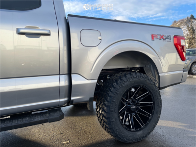 2021 Ford F-150 with 20x10 -18 Moto Metal Mo998 and 305/55R20 Nitto ...