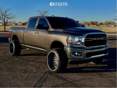2021 Ram 2500 with 24x14 -81 ARKON OFF-ROAD Caesar and 33/14.5R24 Venom ...