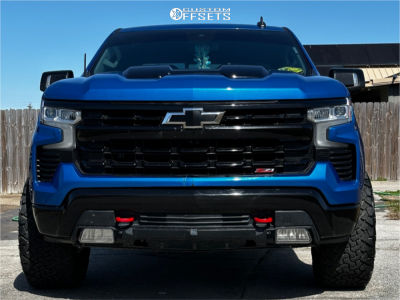 2022 Chevrolet Silverado 1500 with 20x12 -44 V-Rock Recoil and 33/12 ...