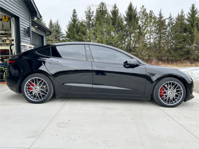 2022 Tesla 3 with 19x8.5 35 Rotiform Rse and 235/40R19 Michelin X-ice ...