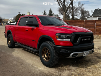 2019 Ram 1500 with 18x9 18 Method Mr701 and 285/75R18 Toyo Tires Open ...