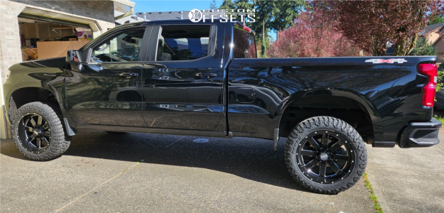 2021 Chevrolet Silverado 1500 with 22x10 -18 Moto Metal Mo962 and 285 ...