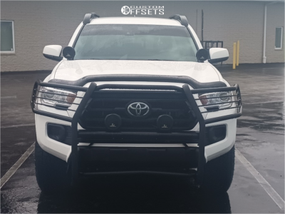 2022 Toyota Tacoma with 16x8 30 Method Mr702 and 265/75R16 Falken ...