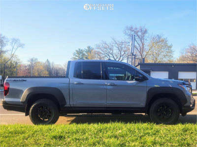 2023 Honda Ridgeline with 17x8 30 Vision Flow and 245/70R17 Kumho Road ...